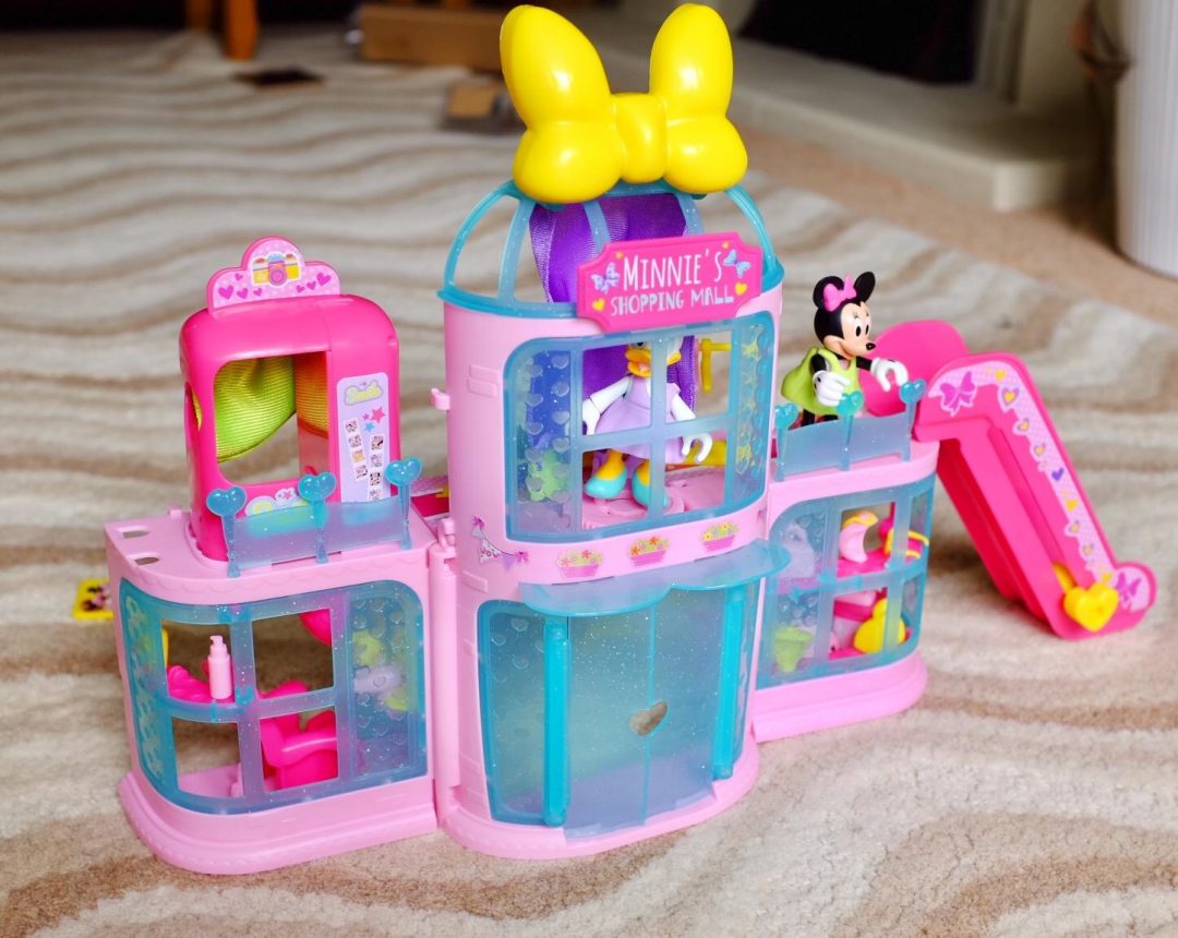 Minnie Mouse Shopping Mall *REVIEW* - Run Jump Scrap!