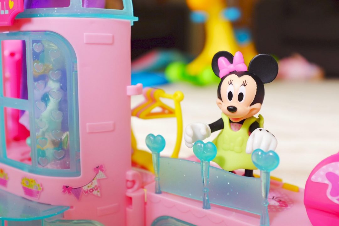 Minnie Mouse Shopping Mall *REVIEW* - Run Jump Scrap!