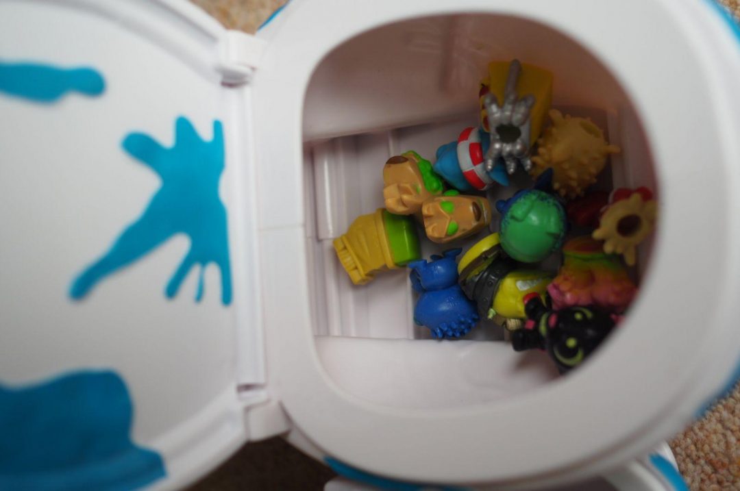 Flush Force Collectables - REVIEW - Run Jump Scrap!