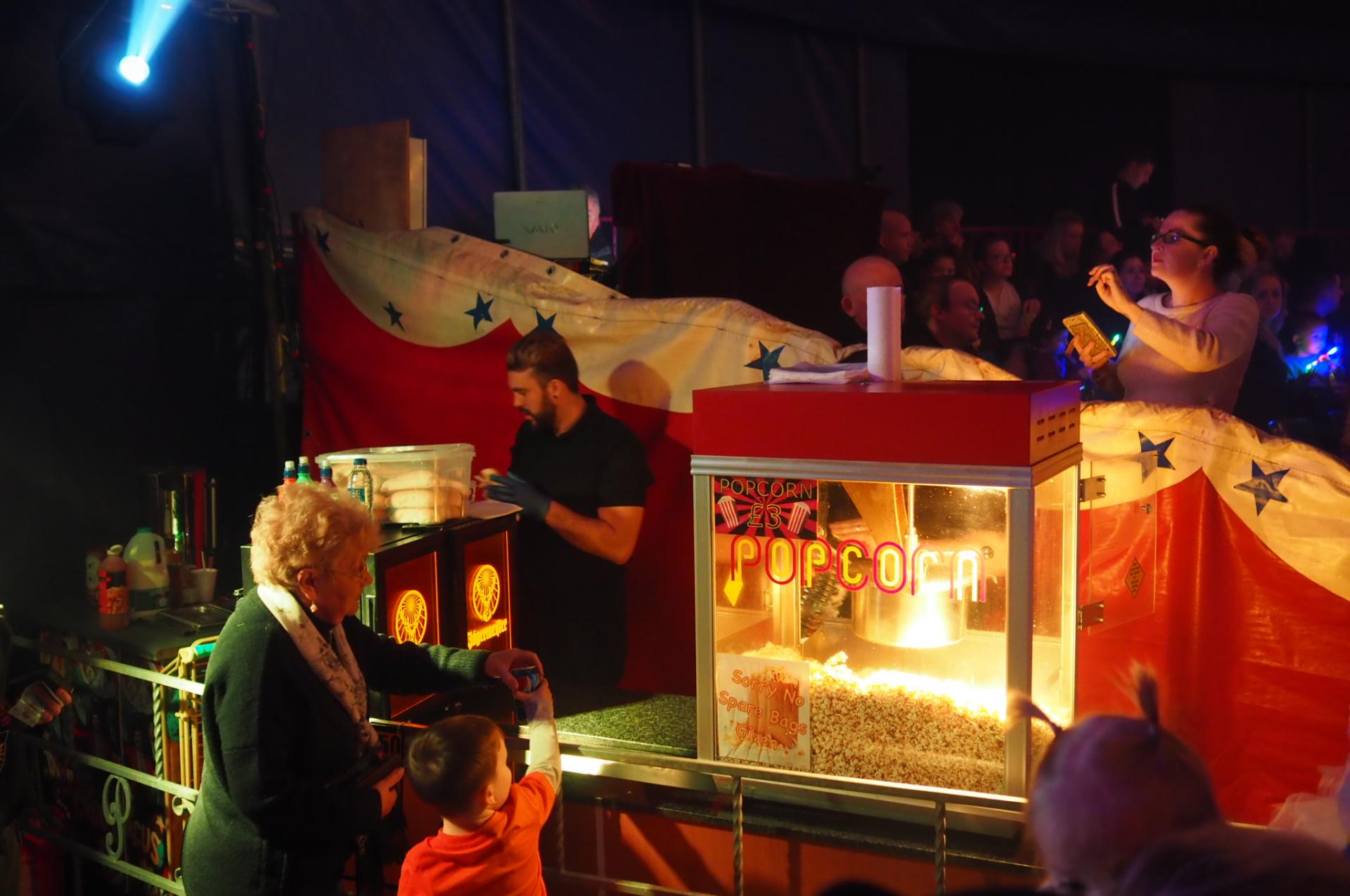 The Paulos Circus - Acrobats, comedy and artistry a Review