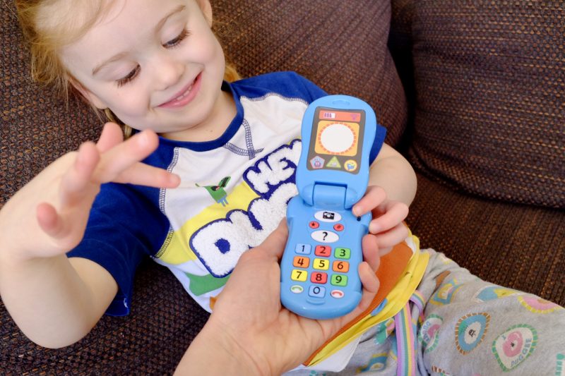 Hey Duggee Flip and Learn Phone - REVIEW and GIVEAWAY