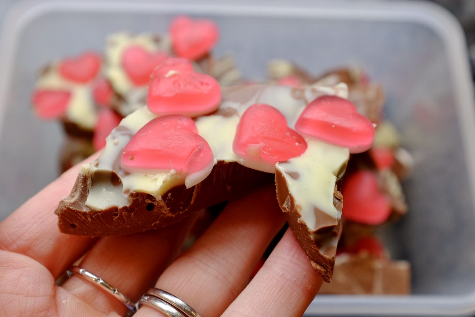 Valentine's Heart Chocolate Bark - RECIPE - Run Jump Scrap!