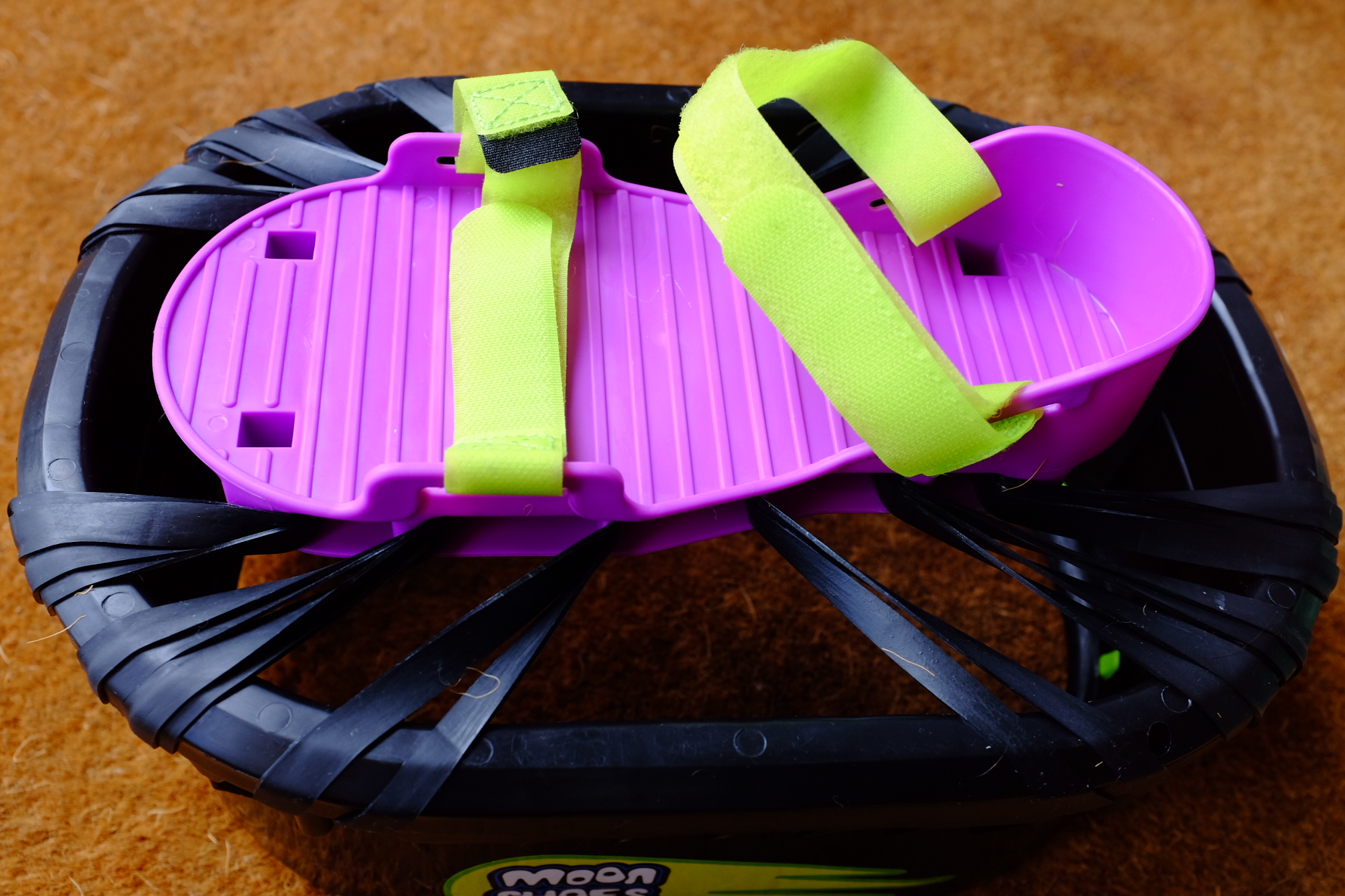 Moon Shoes - REVIEW | AD - Run Jump Scrap!