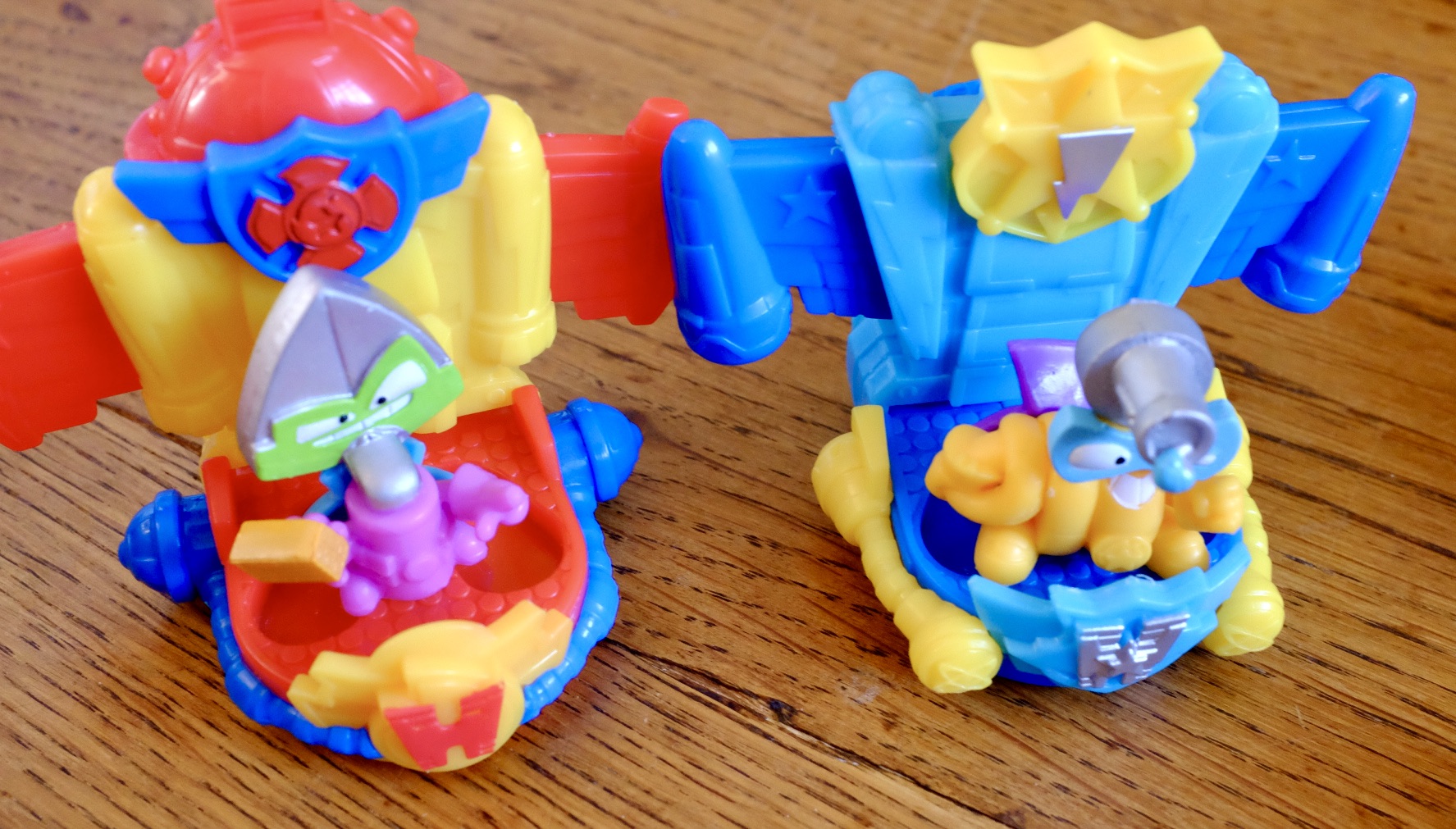 SuperThings Rescue Force Series - REVIEW | AD - Run Jump Scrap!